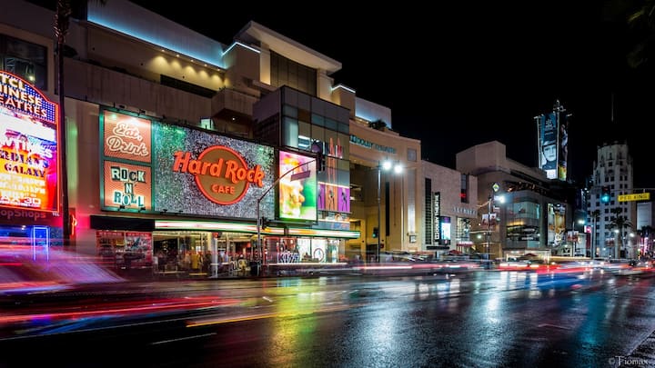 Large Hollywood 2 Bedrooms 2 Bathrooms - Hollywood, CA