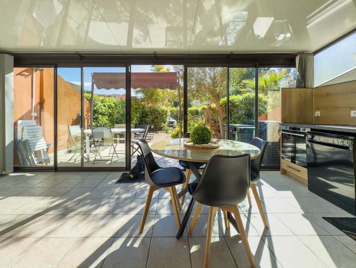 Le Splendide, Tt éQuipé, Pied Dans L'eau - La Londe-les-Maures