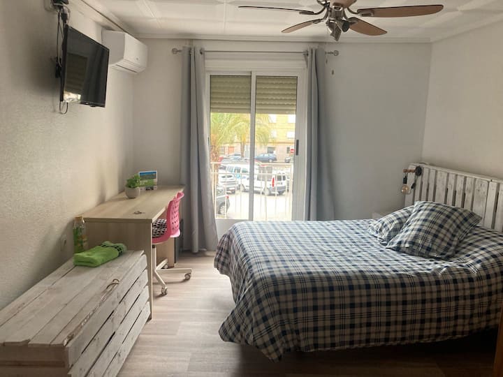 Casa Sempere. Siéntete En Casa. - Elche