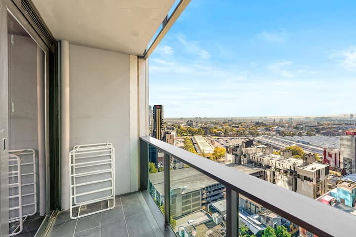 Prime Location & Central Views Nest At Melcbd 2b1b - Melbourne