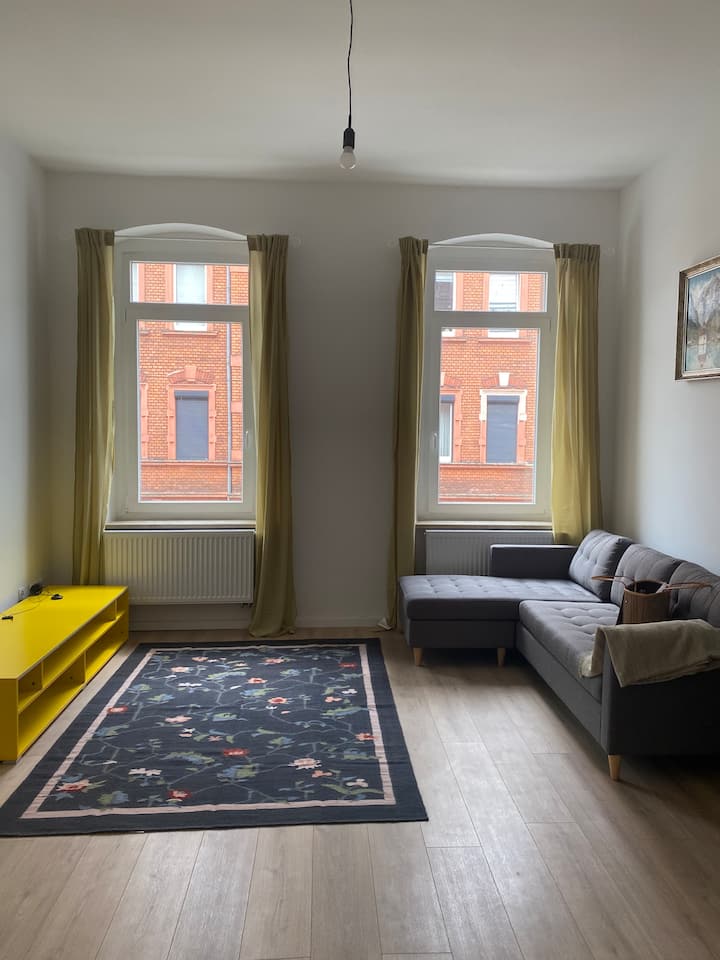 Neue Schöne Möblierte Wohnung - Hof