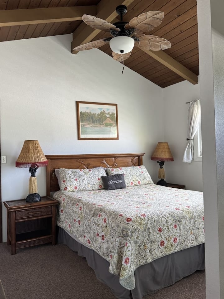 60 Second Walk To Lanikai Beach. 2 Bedrooms W/ Ac - Lanikai Beach