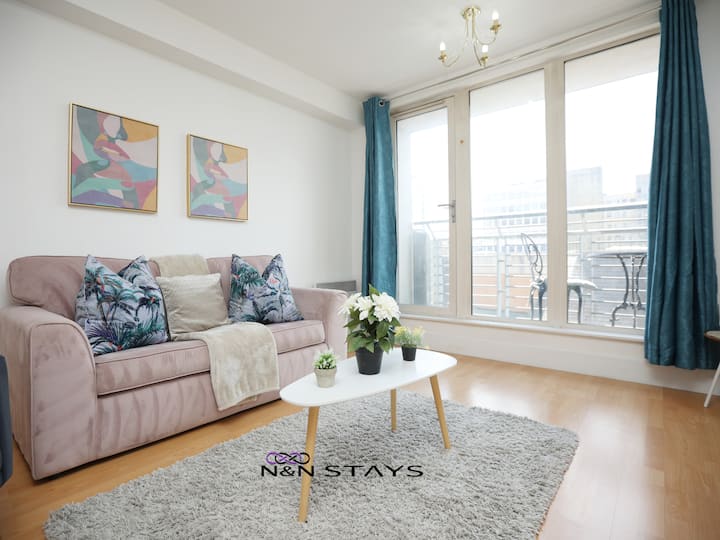 Executive Apartment|great For Workers|pvt Parking - Cardiff