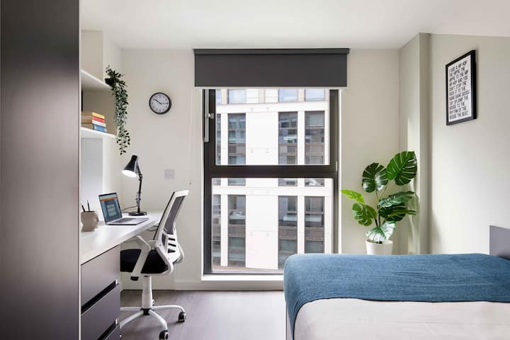 Argyl | Classic En Suite Private Room - Edinburgh