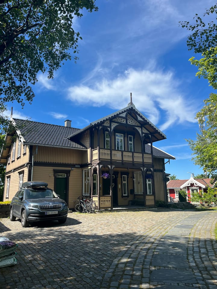 Sveitserhus På Buøy Med Anneks - Stavanger