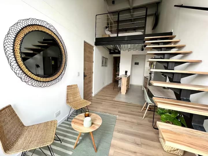 Loft W A/c And Great Location - Vento Molino 306 - Medellín