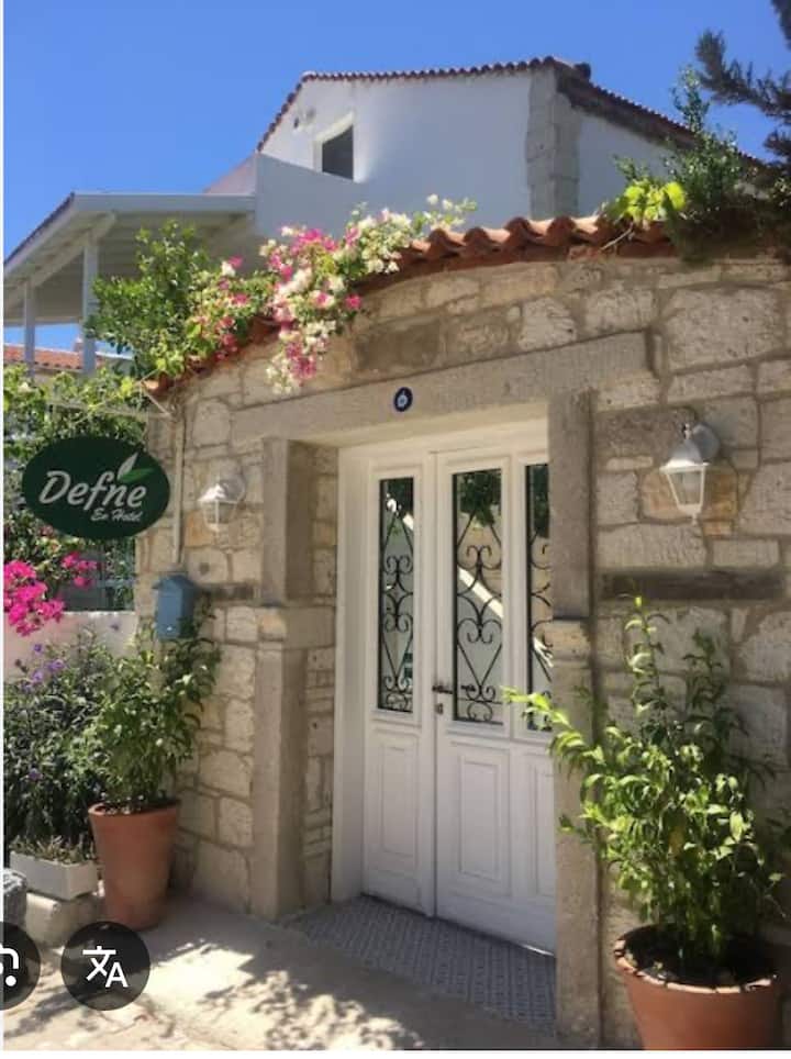 Alaçatıda Merkezde Oda - Alaçatı