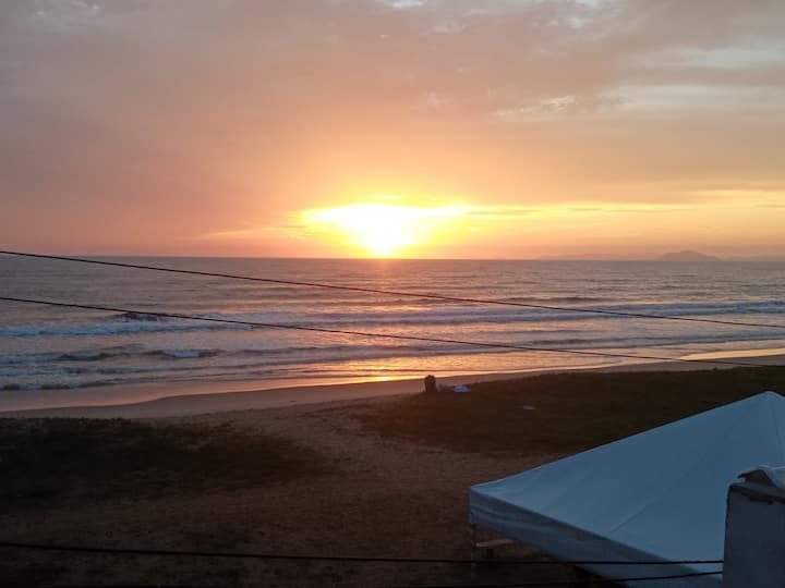 Verão Vermelho - Pé Na Areia - Cabo Frio / Unamar - Cabo Frio