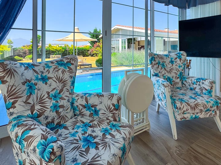 Villa De Luxe Avec Vue Sur Mer Et Piscine Privée - Kuşadası