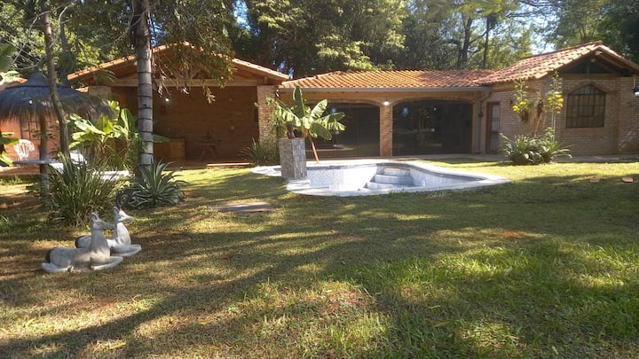 Casa Quinta En Alquiler - Itauguá