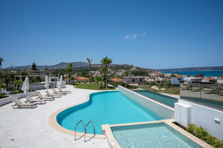 Amphimatrion, Kriti Penthouse, W/hot Tub & Seaview - Kea