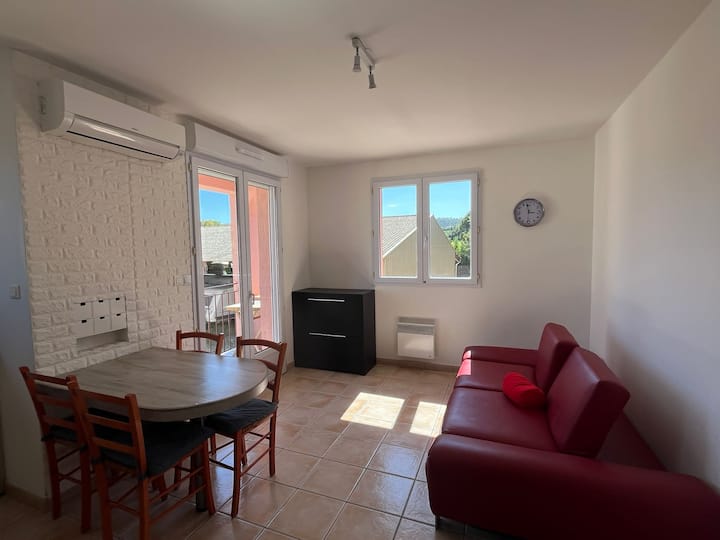 Appartement T2 Dans La Plaine - Le Lavandou