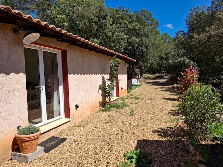 Gites Les Aleps-maison 2 P, Terrain, Piscine - Le Thoronet