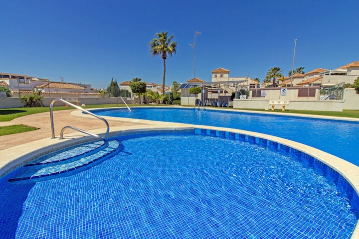 Family Holiday Home La Marina - La Marina
