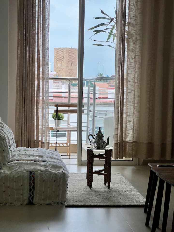 Luxe And Spacious: Hassantower View, Downtown Stay - Rabat