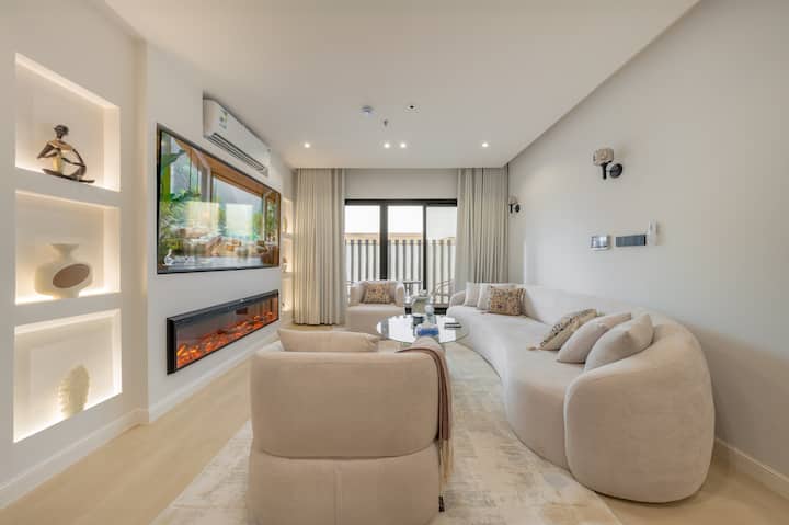 Stylish 3 Bedrooms Luxury Apart - Riyadh
