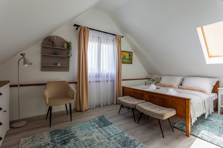 Kékkút Vendégház, Emeleti Deluxe Szoba 2 - Balatonboglár