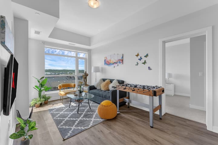 Modern Chic Condo ~ Comfort ~ Stoney Creek - Hamilton, Canadá
