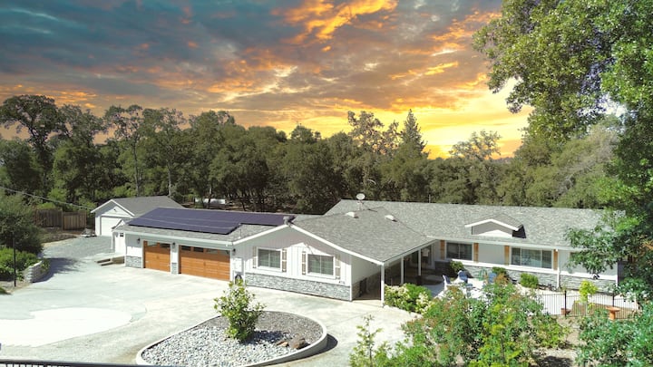 Skyline Serenity Retreat - Auburn, CA