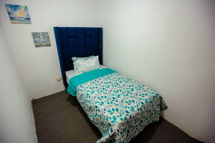 Habitación En Ancón Cerca A Mar - Santa Rosa