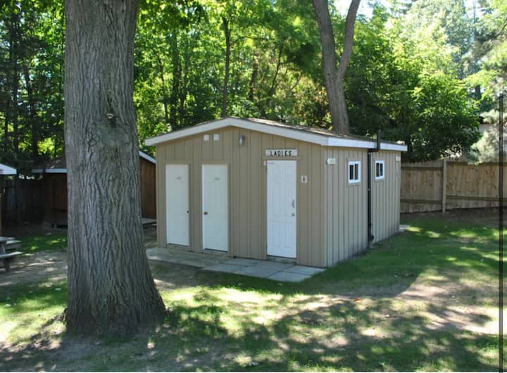 Cabin #9 - Wasaga Beach