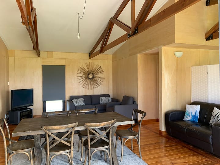 The Lodge @ Te Rimu - Wharekahika / Hicks Bay