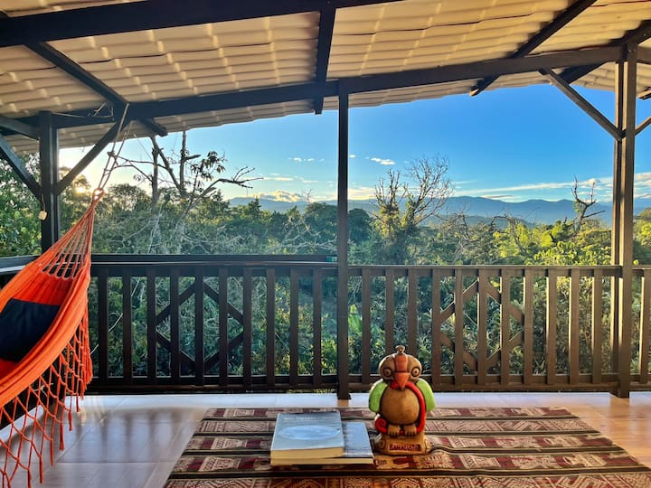 Tranquilidad Y Paz Entre Las Montañas - San Agustín