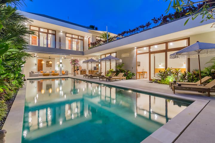 Villa Trindade 5br, 15m Pool - Australia