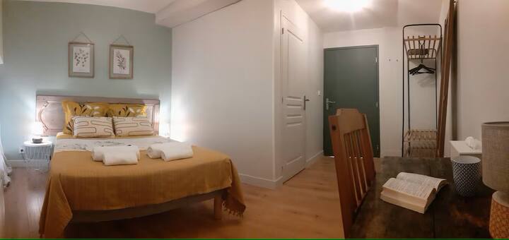Logement Entier T2: Appartement Centre De Lagnieu - Lagnieu