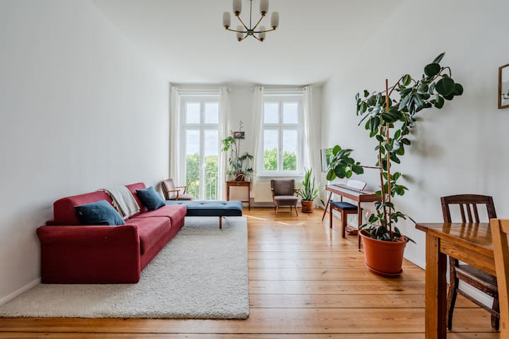 Great Flat Near Running Track - Berlin