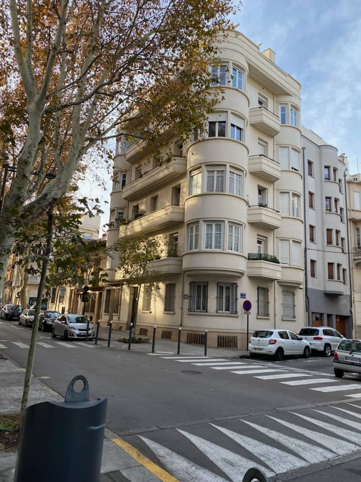 Centre Ville Bel F2 Terrasse 5 Etage Et Dernier - Perpignan