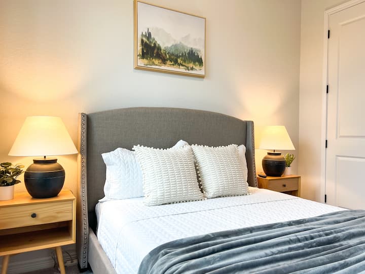 Spring Summit Suite: Cozy, Stylish, Perfect - Kyle, TX