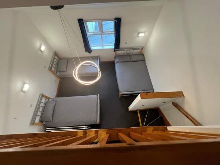 4 Bed Private Room; Bushmills Hostel - Portballintrae
