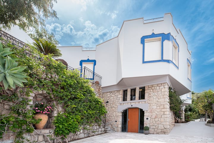 A 2 Minuti Da Mare E Centro, In Villa Signorile - Capo d'Orlando