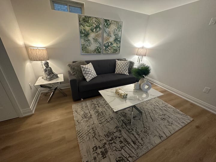 Zen Marble Suite | Free Parking - Mississauga
