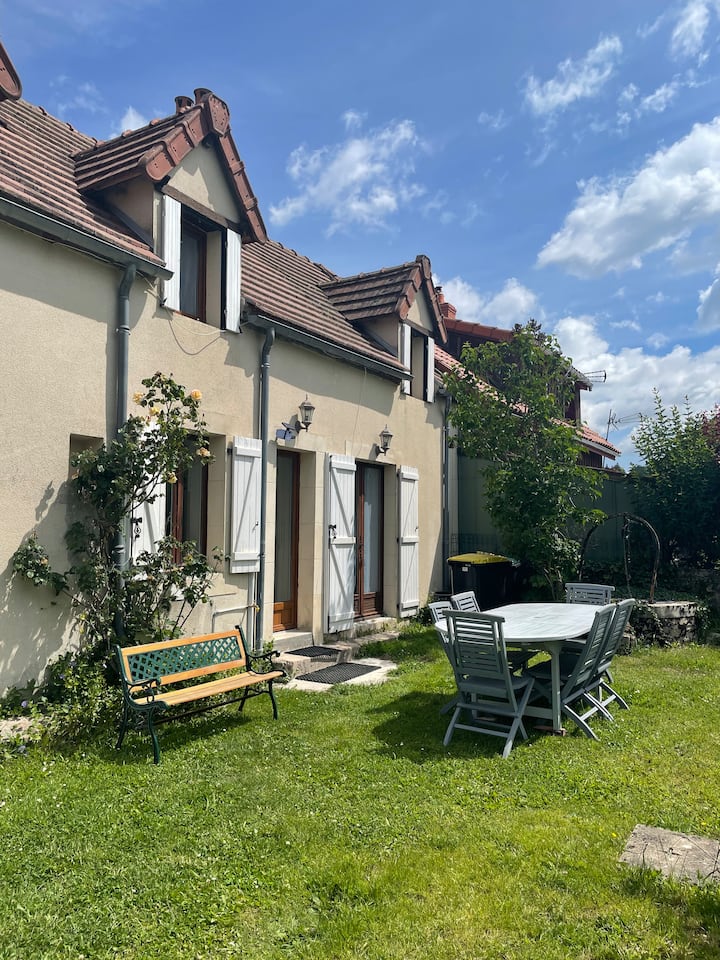 Gîte Calme à ÉChassières - Allier