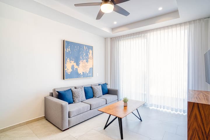 Ample Modern Condo, Rooftop Pool, Magnificent View - Puerto Vallarta