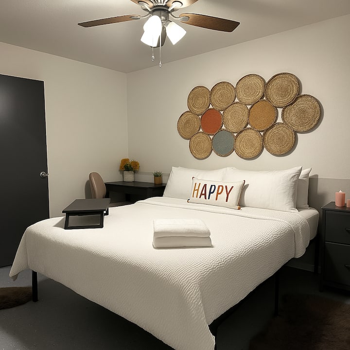 Elegant 4br Home • Steps From - Chugach State Park, Anchorage