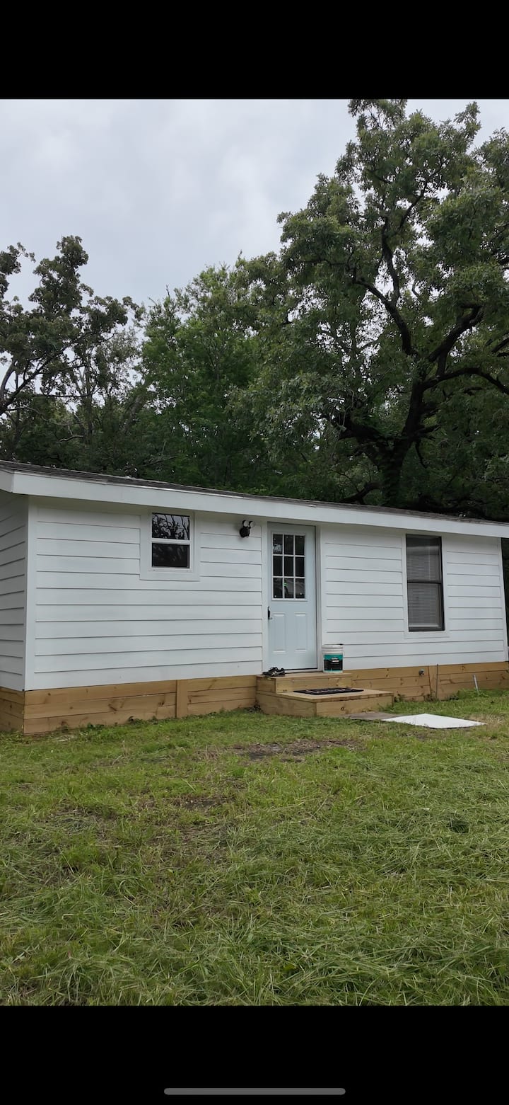 Charming Retreat In Canton - Canton, TX