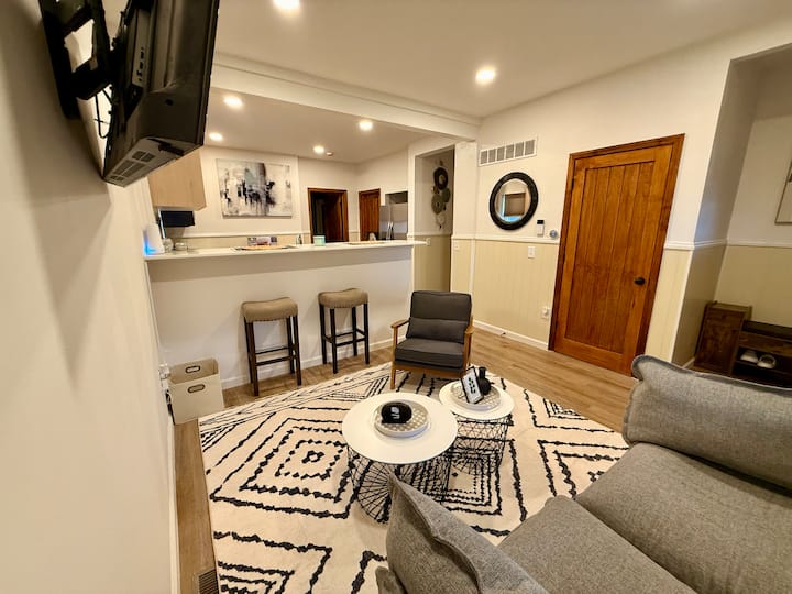 Affordable Luxury Getaway In St. Louis Mo - Kirkwood, MO