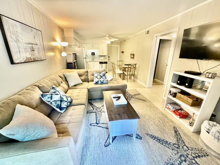 Coligny Sands Villa Steps To The Beach - Hilton Head Island