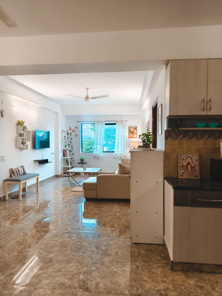 Luxurious 3bhk, Lakefront, Ac - Urban Rose - Bengaluru