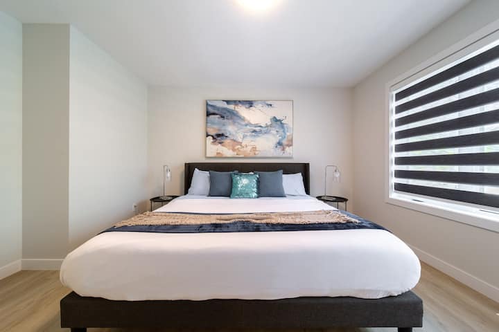 Cozy4bedroomsentirehouse|freewifi|parking|kingbeds - Edmonton