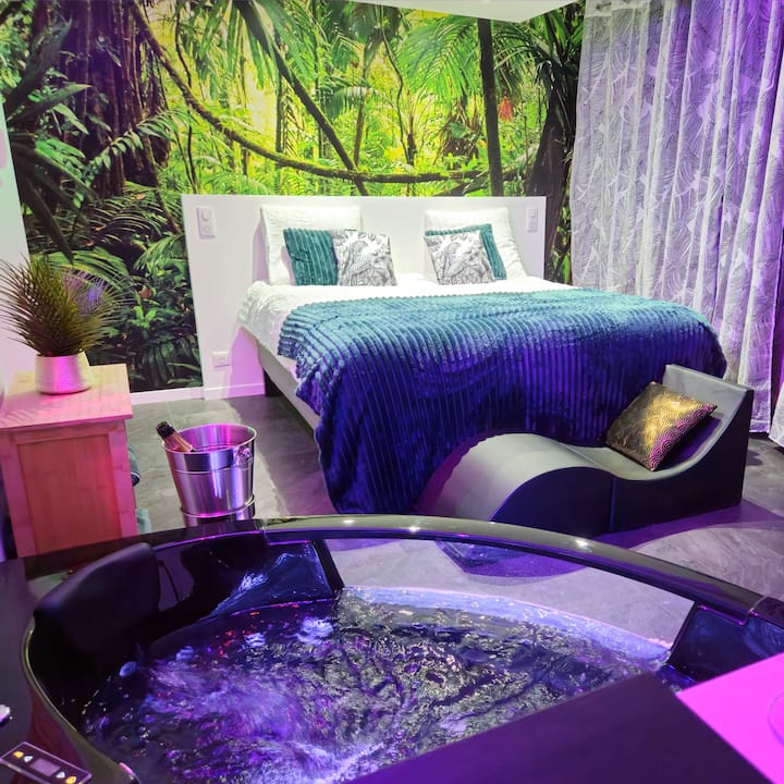 Loveroom & Jacuzzi Tijugo - Clermont Ferrand - Aubière