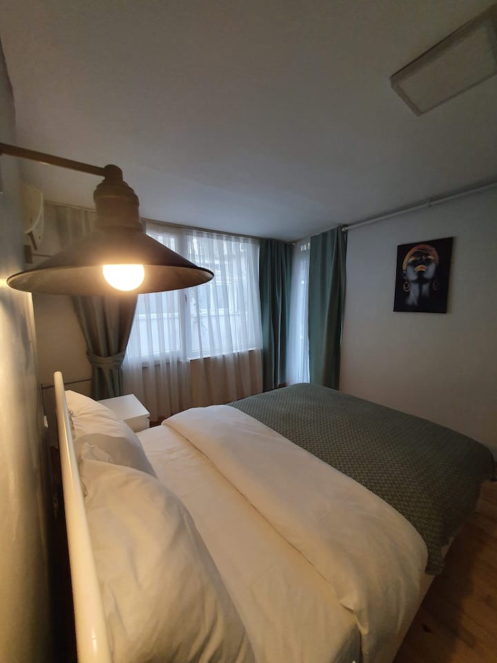 Cihangir'de 1+1 Private Daire - Istanbul