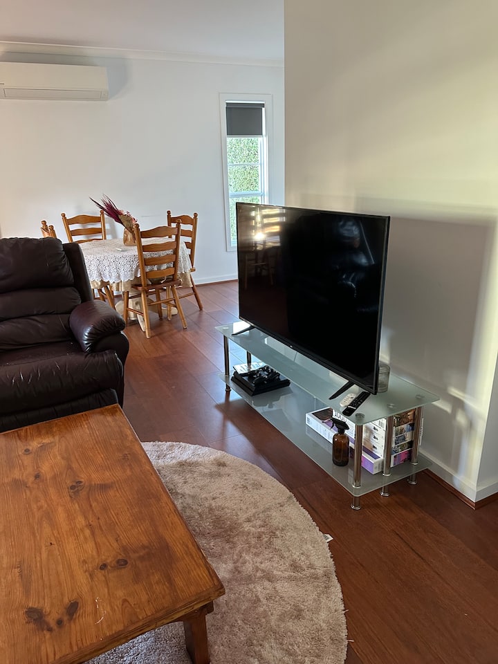 Your Quiet 2br Bungalow Retreat - Warragul