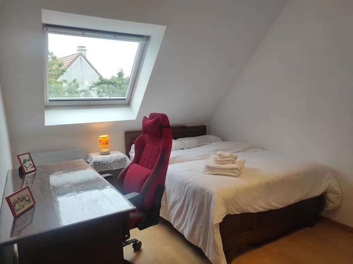 Bureau Chambre Privée Près De La Gare D'achères - Cergy