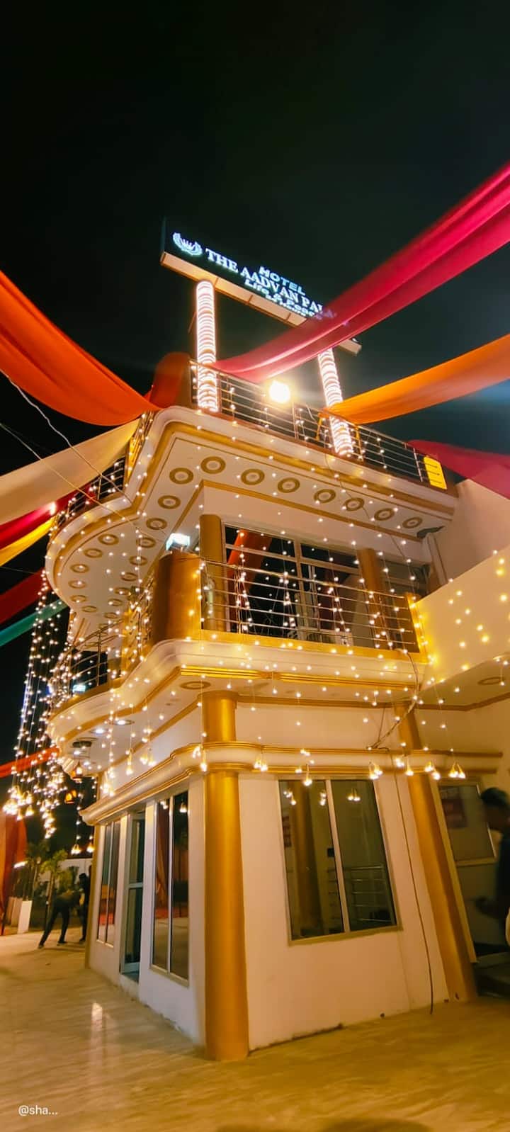 Only Property With Swiming Pool - Sitapur