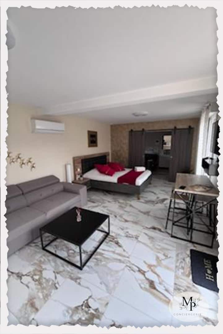 Evasion Romantique &Jacuzzi ! Proche  Zoo Beauval - Loir-et-Cher