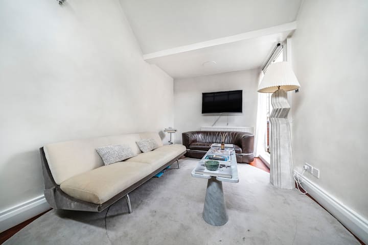 Architecturally Designed 1 Bed - Fulham